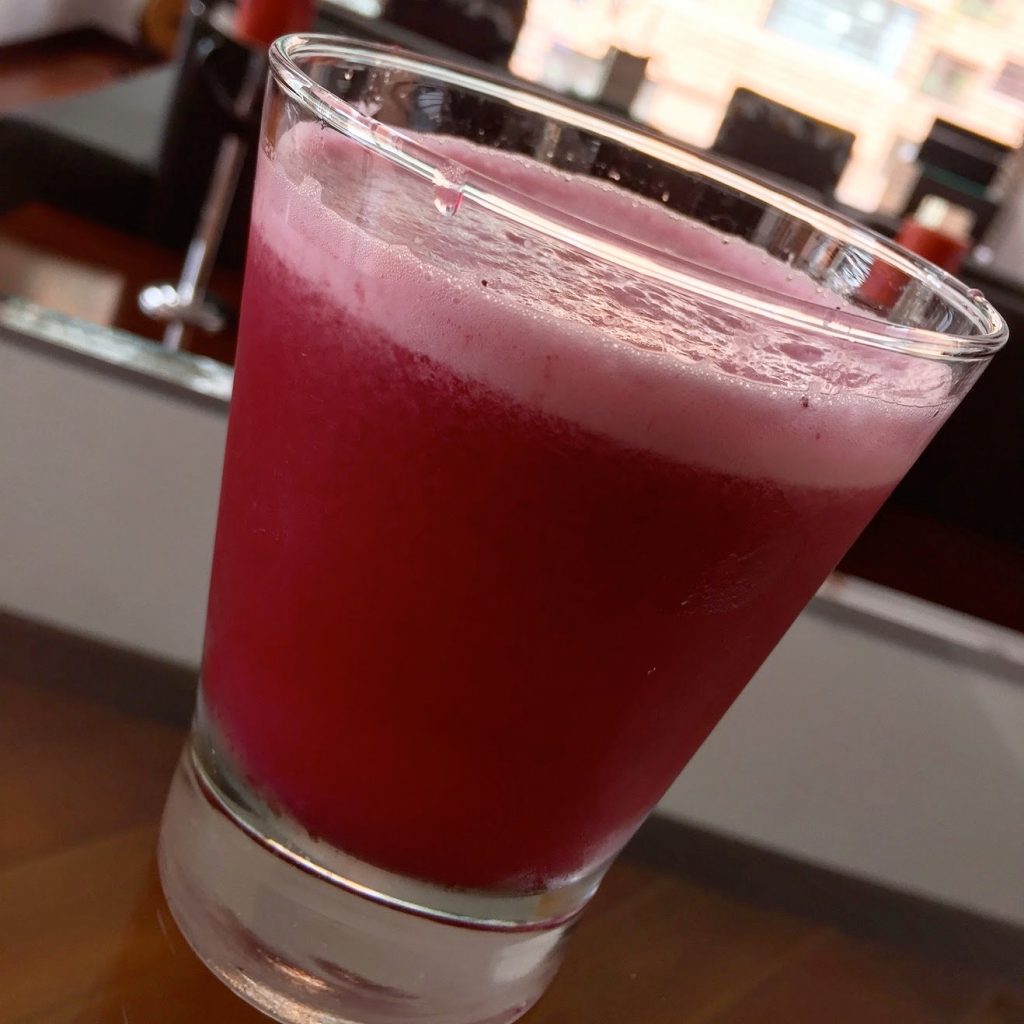 Pisco Sour de Uva Borgoña – La Ruta Gastro